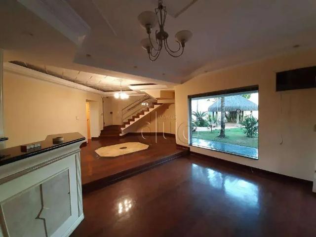 Casa / Sobrado para Locação em Piracicaba/SP Centro 5 Quartos