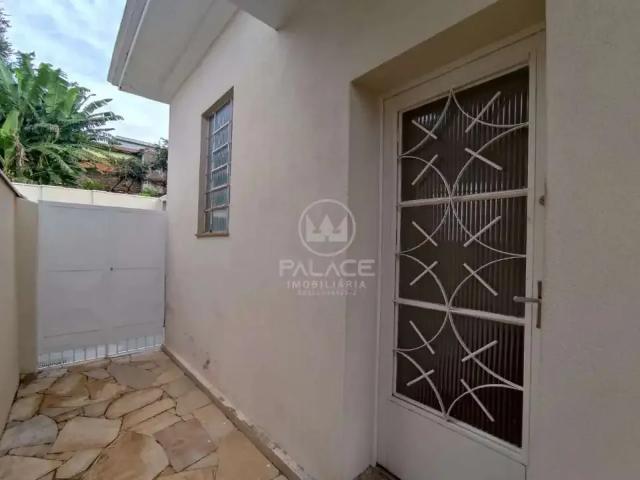 Casa / Sobrado para Locação em Piracicaba/SP Centro 2 Quartos