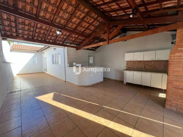 Casa / Sobrado para Locação em Piracicaba/SP Jardim Astúrias I 3 Quartos