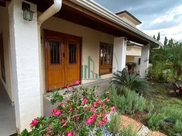 Casa / Sobrado para Locação em Piracicaba/SP Paulista 5 Quartos