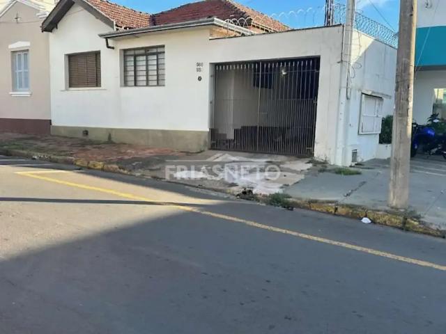 Casa / Sobrado para Locação em Piracicaba/SP Paulista 5 Quartos