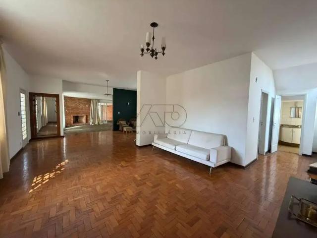 Casa / Sobrado para Locação em Piracicaba/SP São Dimas 5 Quartos