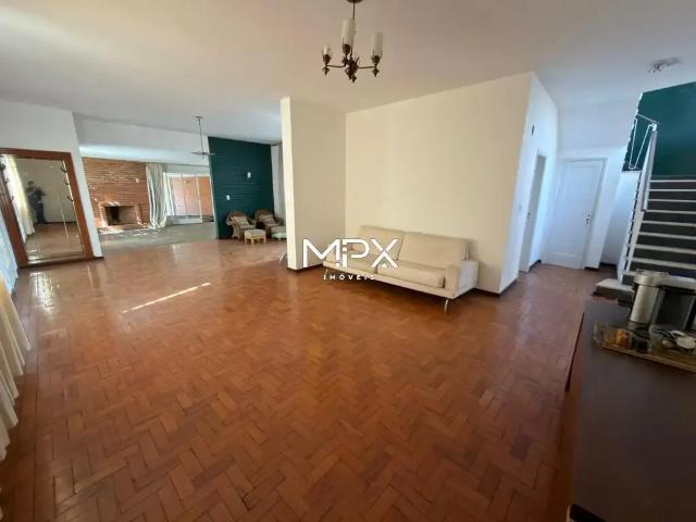 Casa / Sobrado para Locação em Piracicaba/SP São Dimas 5 Quartos
