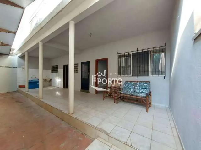 Casa / Sobrado para Locação em Piracicaba/SP São Dimas 6 Quartos