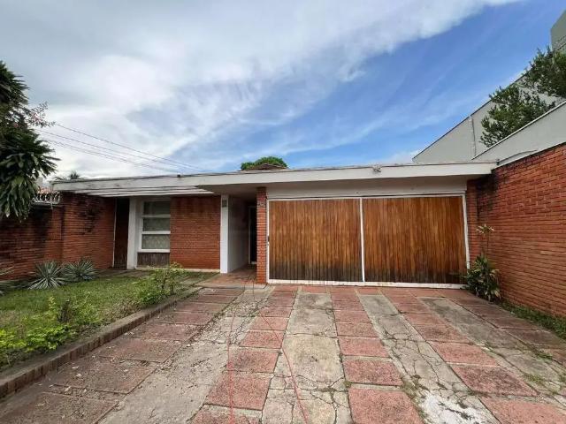Casa / Sobrado para Locação em Piracicaba/SP São Dimas 6 Quartos