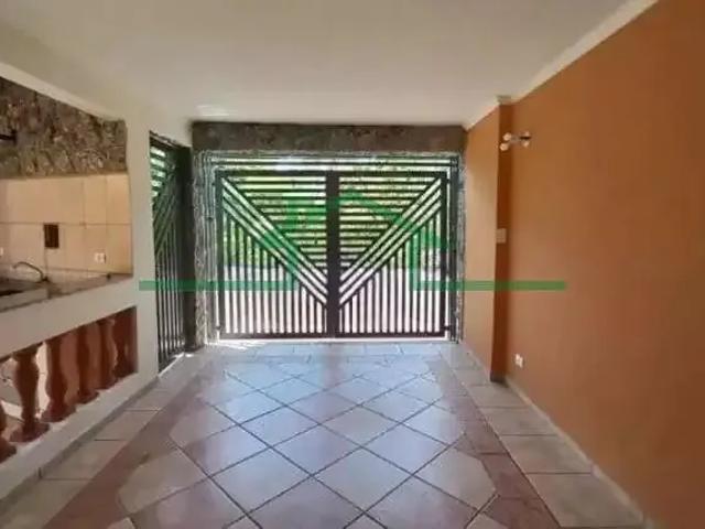 Casa / Sobrado para Locação em Piracicaba/SP Santa Terezinha 2 Quartos