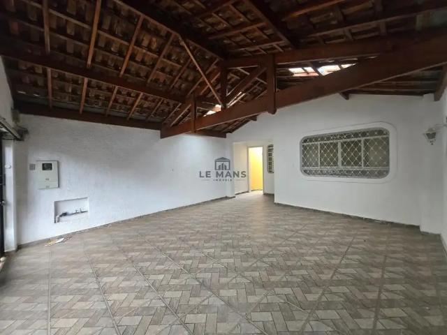 Casa / Sobrado para Locação em Piracicaba/SP Vila Independência 4 Quartos