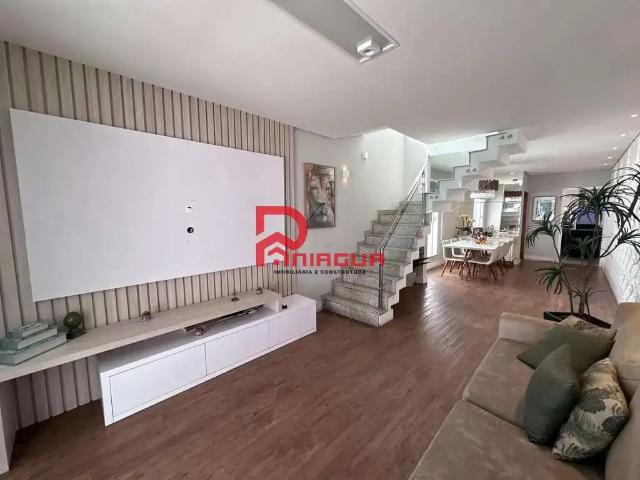 Casa / Sobrado para Locação em Praia Grande/SP Canto do Forte 3 Quartos