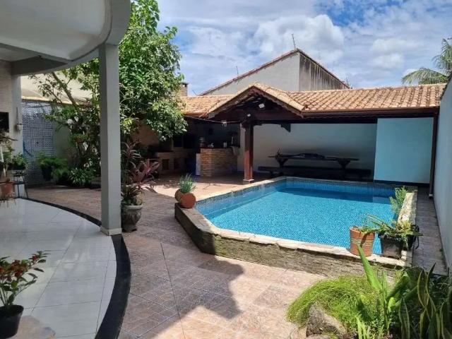 Casa / Sobrado para Locação em Praia Grande/SP Canto do Forte 3 Quartos