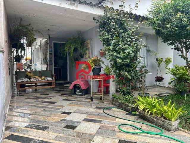 Casa / Sobrado para Locação em Praia Grande/SP Canto do Forte 3 Quartos