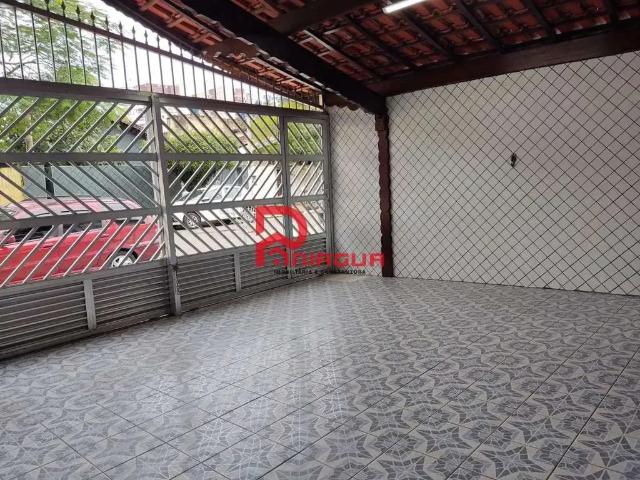 Casa / Sobrado para Locação em Praia Grande/SP Canto do Forte 2 Quartos