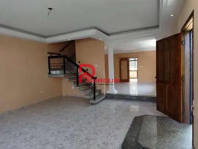 Casa / Sobrado para Locação em Praia Grande/SP Cidade Ocian 3 Quartos