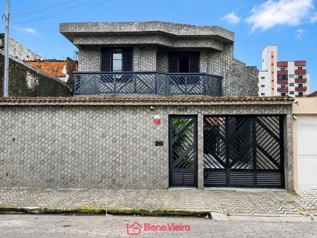 Casa / Sobrado para Locação em Praia Grande/SP Cidade Ocian 3 Quartos