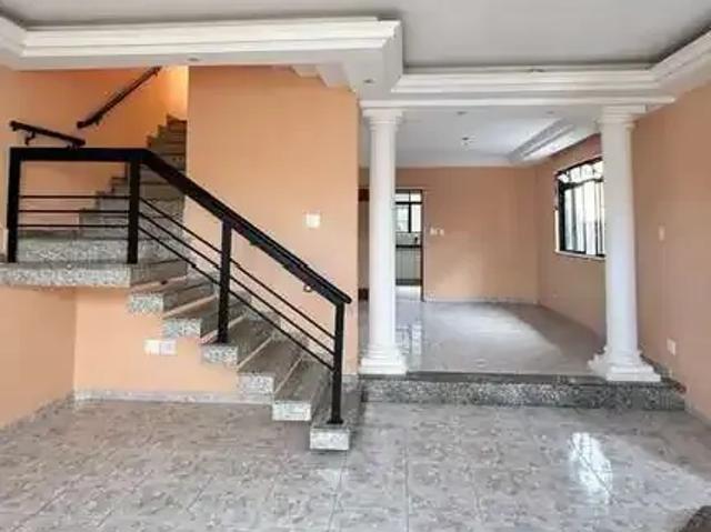 Casa / Sobrado para Locação em Praia Grande/SP Cidade Ocian 3 Quartos