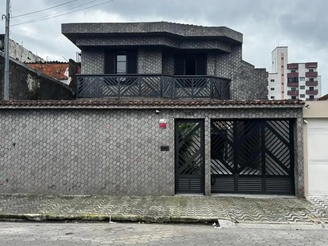 Casa / Sobrado para Locação em Praia Grande/SP Cidade Ocian 3 Quartos