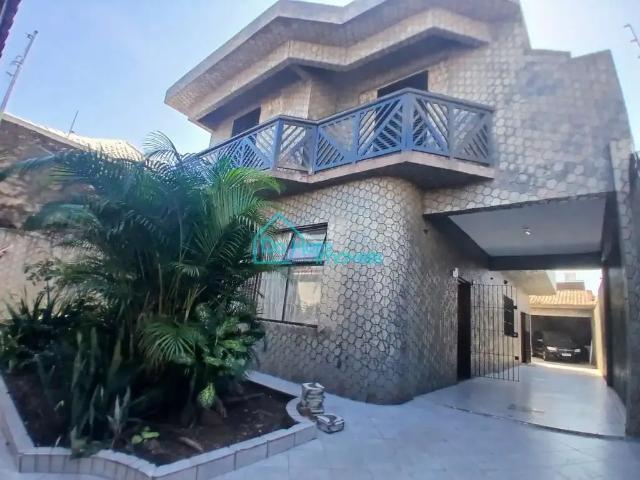 Casa / Sobrado para Locação em Praia Grande/SP Ocian 3 Quartos