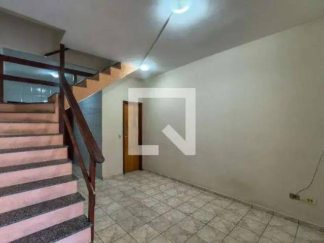 Casa / Sobrado para Locação em Praia Grande/SP Cidade da Criança 2 Quartos