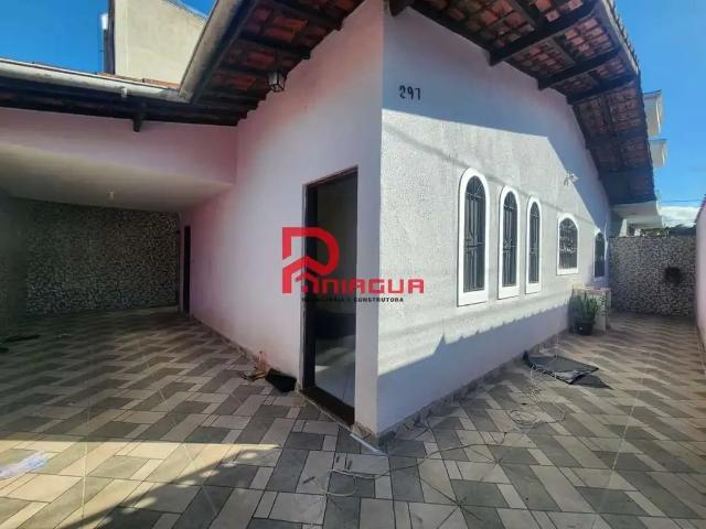 Casa / Sobrado para Locação em Praia Grande/SP Boqueirão 3 Quartos