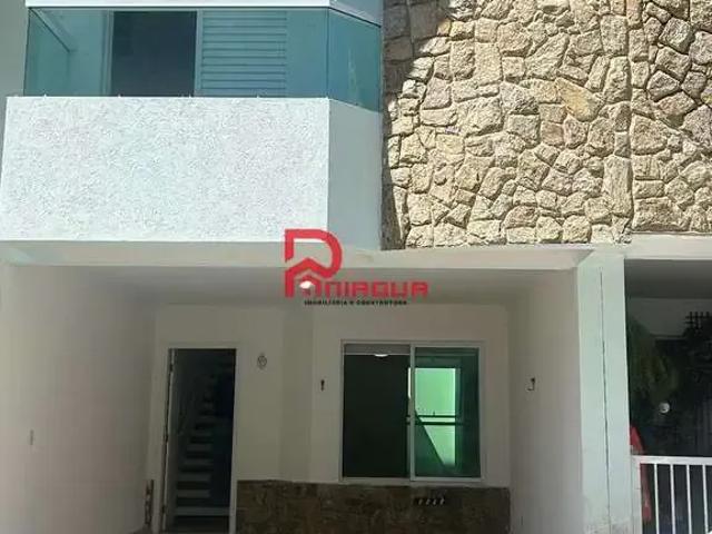 Casa / Sobrado para Locação em Praia Grande/SP Boqueirão 3 Quartos