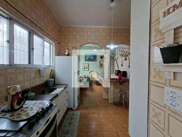 Casa / Sobrado para Locação em Praia Grande/SP Balneário Maracanã 2 Quartos