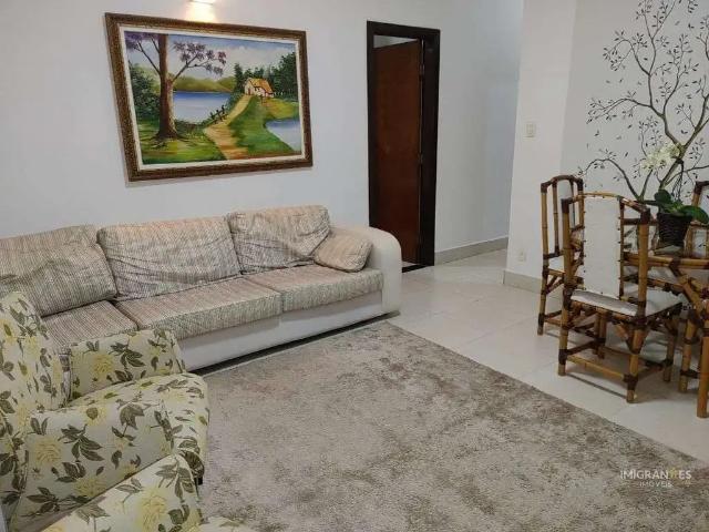 Casa / Sobrado para Locação em Praia Grande/SP Maracanã 5 Quartos