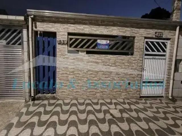 Casa / Sobrado para Locação em Praia Grande/SP Esmeralda 1 Quartos