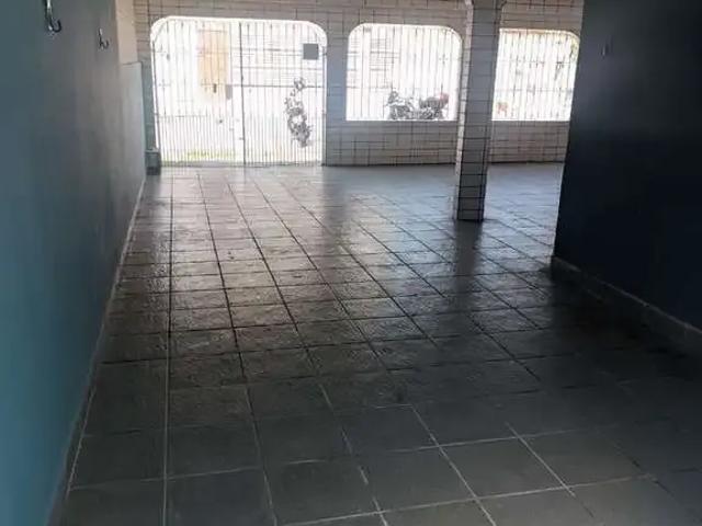 Casa / Sobrado para Locação em Praia Grande/SP Jardim Melvi 3 Quartos