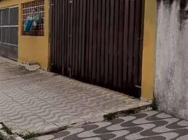 Casa / Sobrado para Locação em Praia Grande/SP Jardim Imperador 3 Quartos