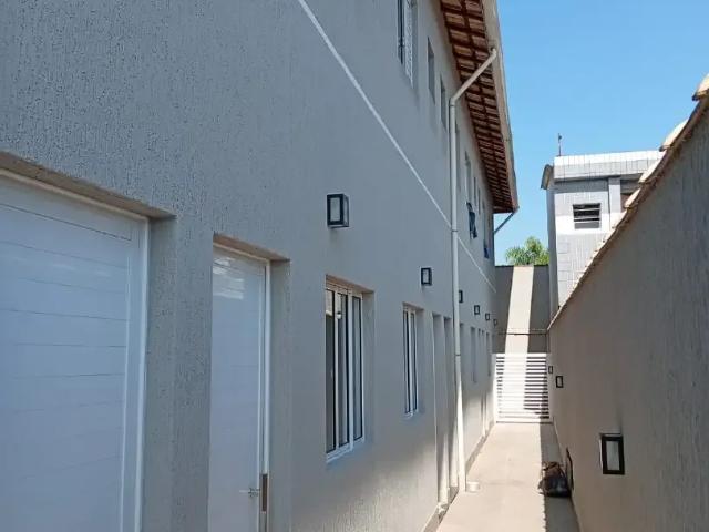 Casa / Sobrado para Locação em Praia Grande/SP Sítio do Campo 2 Quartos