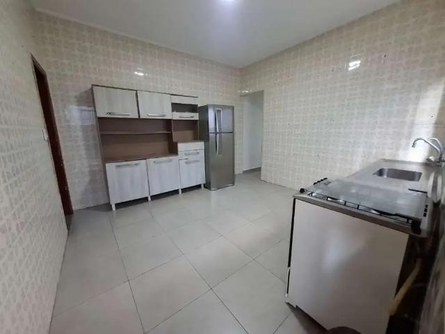 Casa / Sobrado para Locação em Praia Grande/SP Tupi 1 Quartos