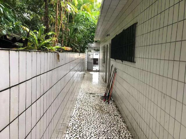 Casa / Sobrado para Locação em Praia Grande/SP Tupi 2 Quartos