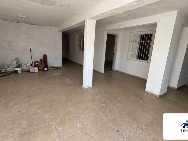 Casa / Sobrado para Locação em Praia Grande/SP Tupi 2 Quartos