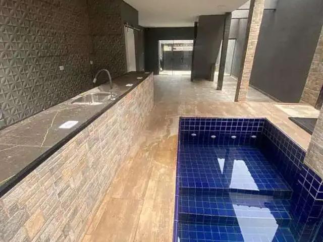 Casa / Sobrado para Locação em Praia Grande/SP Tupi 3 Quartos