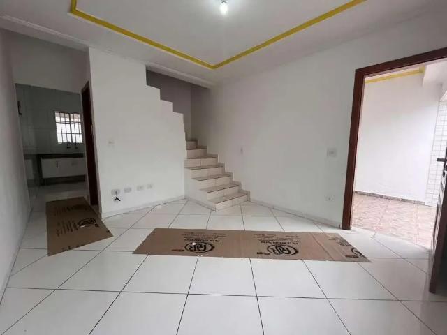 Casa / Sobrado para Locação em Praia Grande/SP Tupi 3 Quartos
