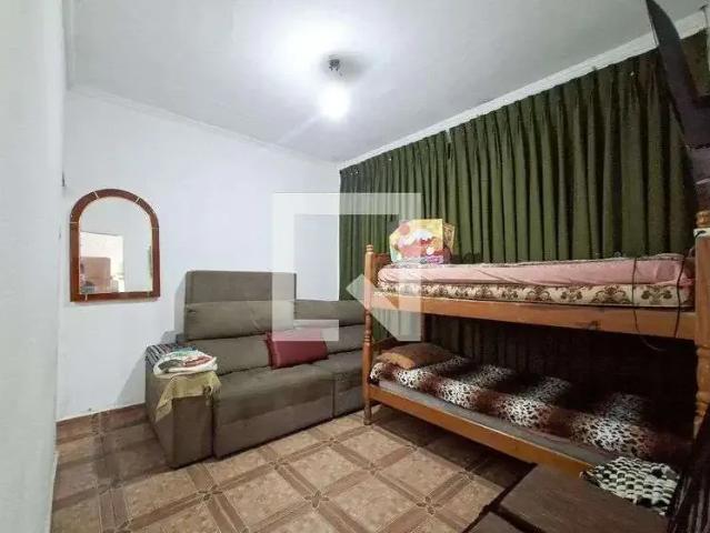 Casa / Sobrado para Locação em Praia Grande/SP Vila Caiçara 1 Quartos