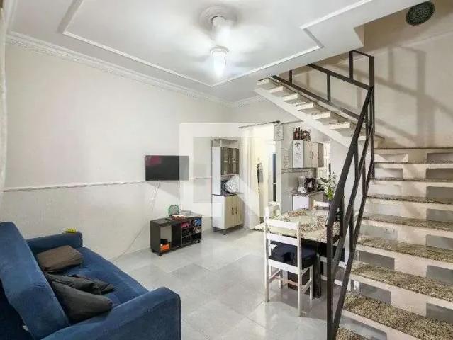 Casa / Sobrado para Locação em Praia Grande/SP Vila Caiçara 2 Quartos