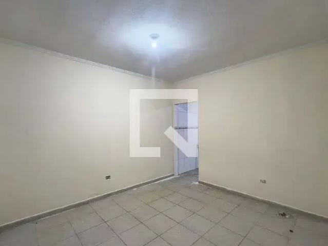 Casa / Sobrado para Locação em Praia Grande/SP Vila Caiçara 2 Quartos