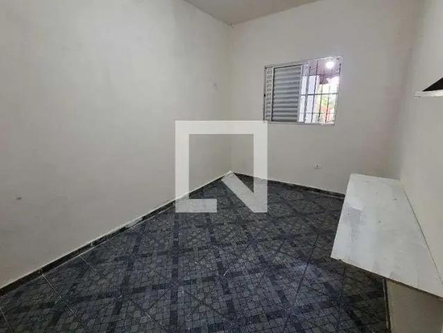 Casa / Sobrado para Locação em Praia Grande/SP Vila Caiçara 2 Quartos