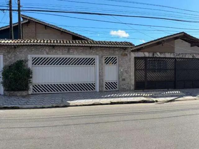 Casa / Sobrado para Locação em Praia Grande/SP Vila Caiçara 3 Quartos