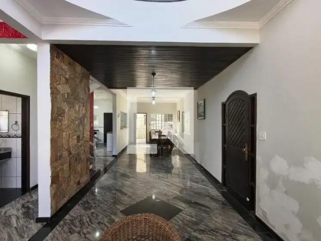 Casa / Sobrado para Locação em Praia Grande/SP Vilamar 4 Quartos