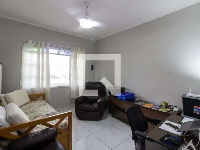 Casa / Sobrado para Locação em Praia Grande/SP Vilamar 3 Quartos