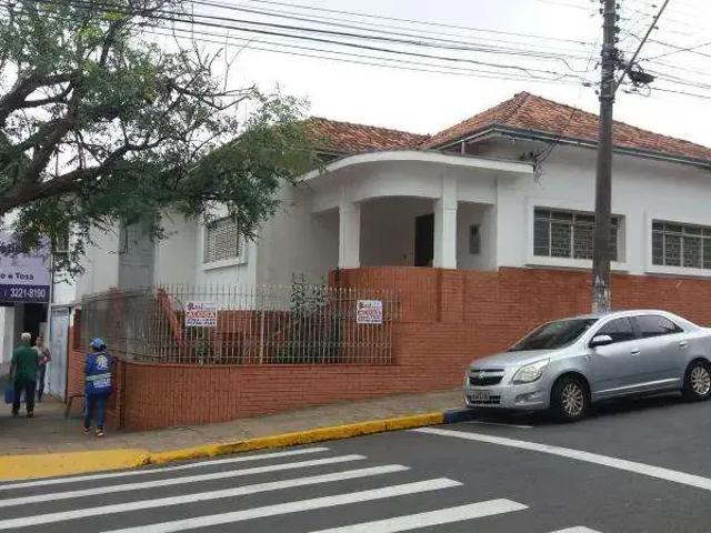 Casa / Sobrado para Locação em Presidente Prudente/SP Centro 2 Quartos