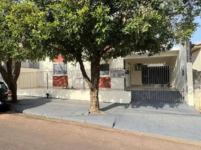 Casa / Sobrado para Locação em Presidente Prudente/SP Vila Santa Helena 2 Quartos