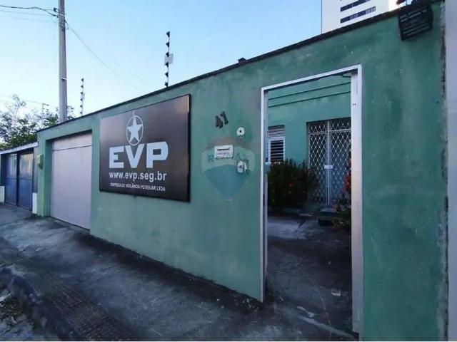 Casa / Sobrado para Locação em Recife/PE Santo Amaro 5 Quartos