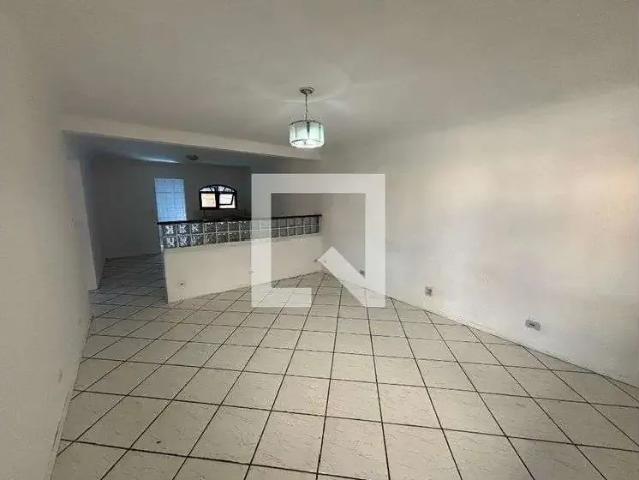 Casa / Sobrado para Locação em Ribeirão Pires/SP Aliança 2 Quartos