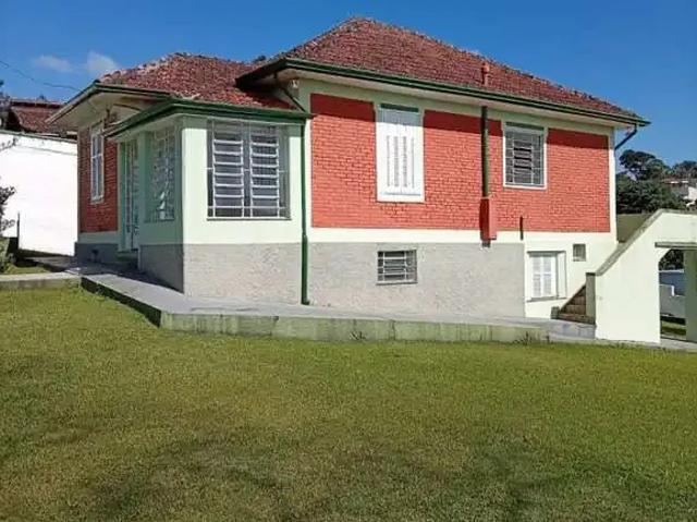 Casa / Sobrado para Locação em Ribeirão Pires/SP Suíssa 3 Quartos