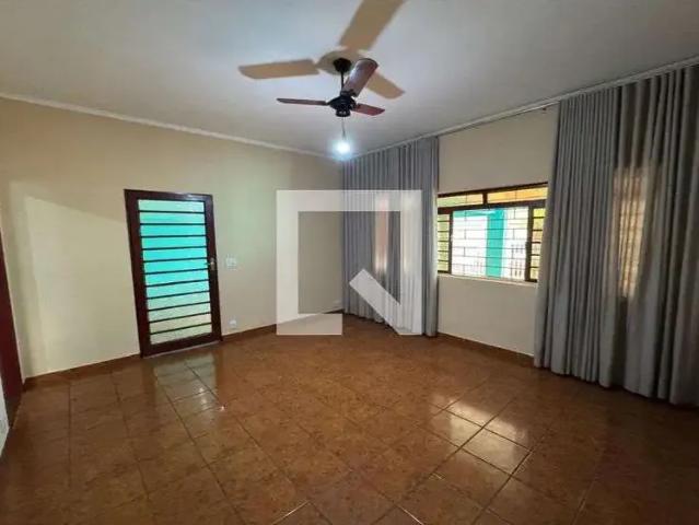 Casa / Sobrado para Locação em Ribeirão Preto/SP Vila Albertina 3 Quartos