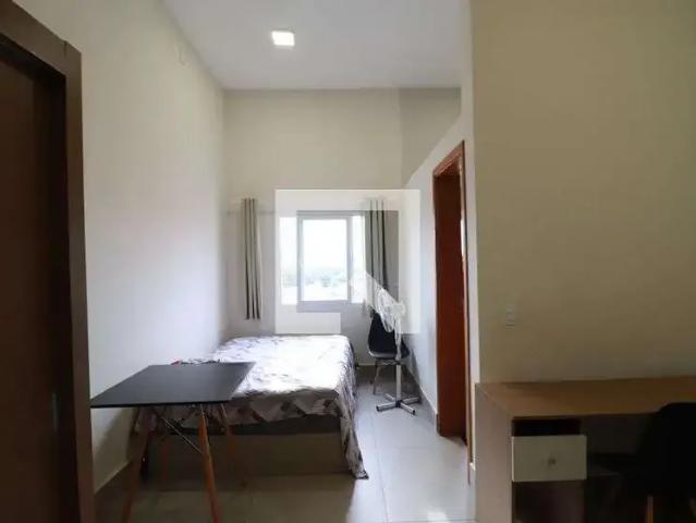 Casa / Sobrado para Locação em Ribeirão Preto/SP Vila Ana Maria 1 Quartos