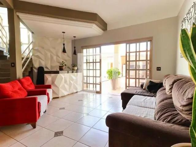 Casa / Sobrado para Locação em Ribeirão Preto/SP Vila Ana Maria 3 Quartos