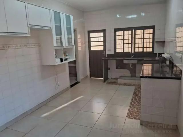 Casa / Sobrado para Locação em Ribeirão Preto/SP Vila Virgínia 3 Quartos